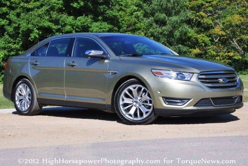 A closer look at the 32mpg 2013 Ford Taurus EcoBoost 4-cylinder ...